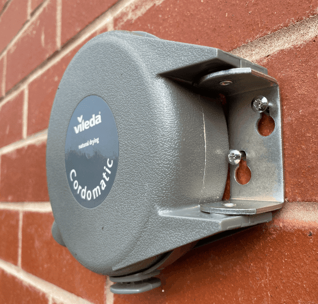 8 Best Retractable Washing Lines - Outdoor & Indoor