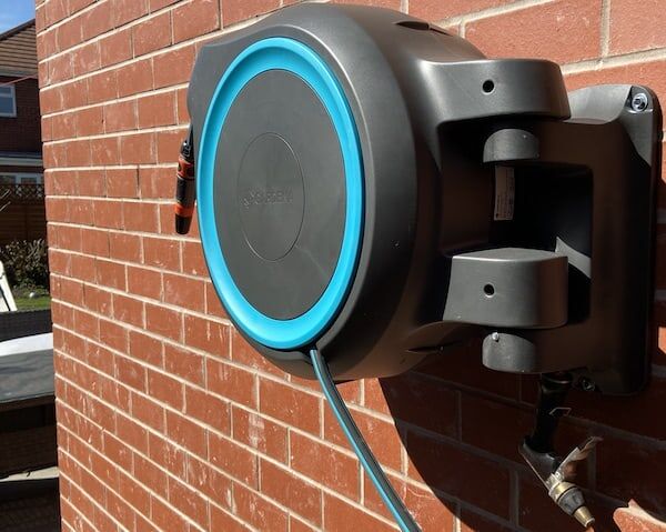 The Best 5 Automatic Garden Hose Reels - Comparison & Reviews ...