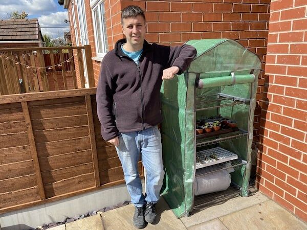 Top 6 Best Mini Greenhouses - Buyer Guide & UK Review