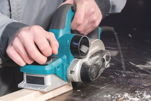 Best Electric Planer Reviews -Top 6 Models Compared | Pyracantha.co.uk