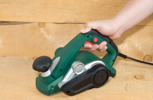 Best Electric Planer Reviews -Top 6 Models Compared | Pyracantha.co.uk