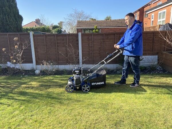5 Best Petrol Lawn Scarifiers - My Picks as a Professional Gardener