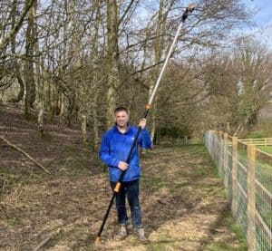 Tested and Approved: 6 Best Telescopic Tree Pruners For Thick Branches