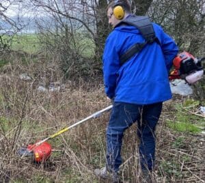 6 Best Strimmers & Brush Cutters For Brambles – Tested!