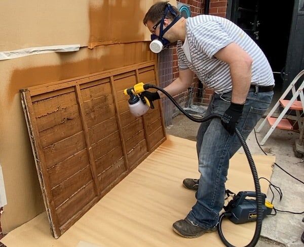 4 Best Fence Sprayers - Ideal For Fences, Furniture & Decking