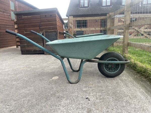 The UK's Best Wheelbarrows - Tested On The Nursery and Farm