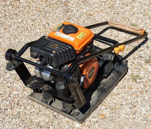 4 Best Compactor Plates - Test, Comparison and UK Review