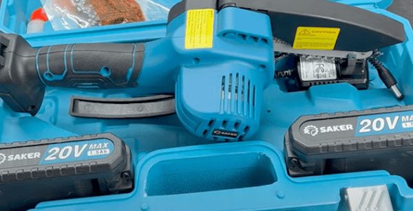 5 Best Mini Chainsaws For Pruning - Small Chainsaws