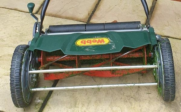 8 Best Manual Push Mowers With Cylinder Blades Tested