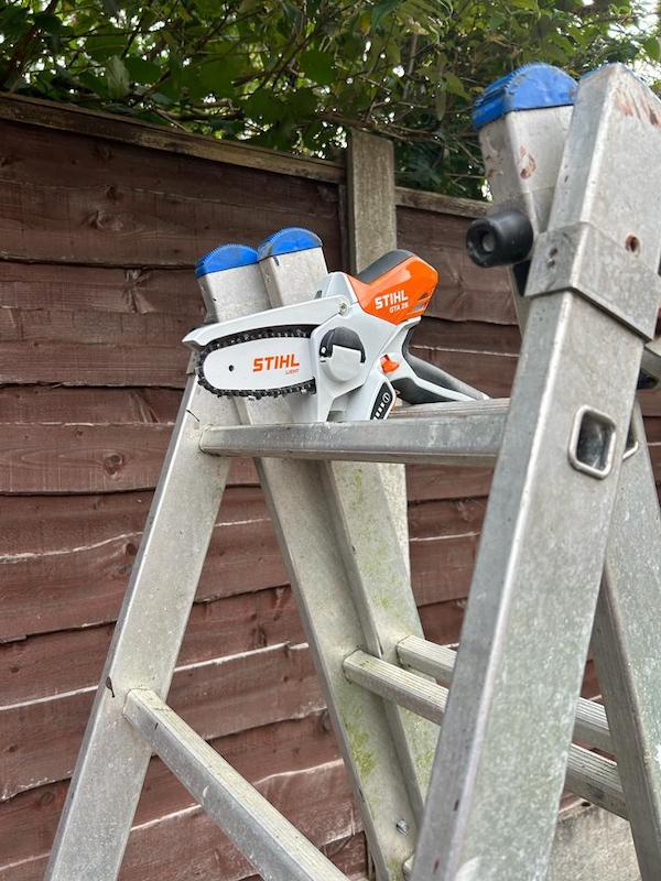 5 Best Mini Chainsaws For Pruning - Small Chainsaws