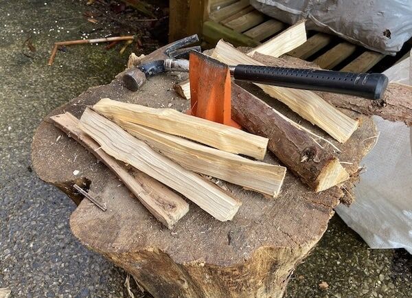 My 5 Best Tools For Splitting Logs and Making Kindling