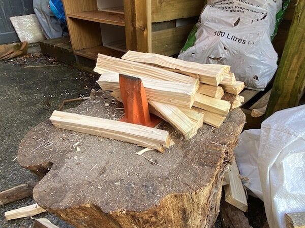 My 5 Best Tools For Splitting Logs and Making Kindling