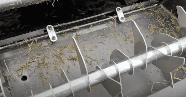 The Best Cordless Scarifiers For Removing Moss and Thatch